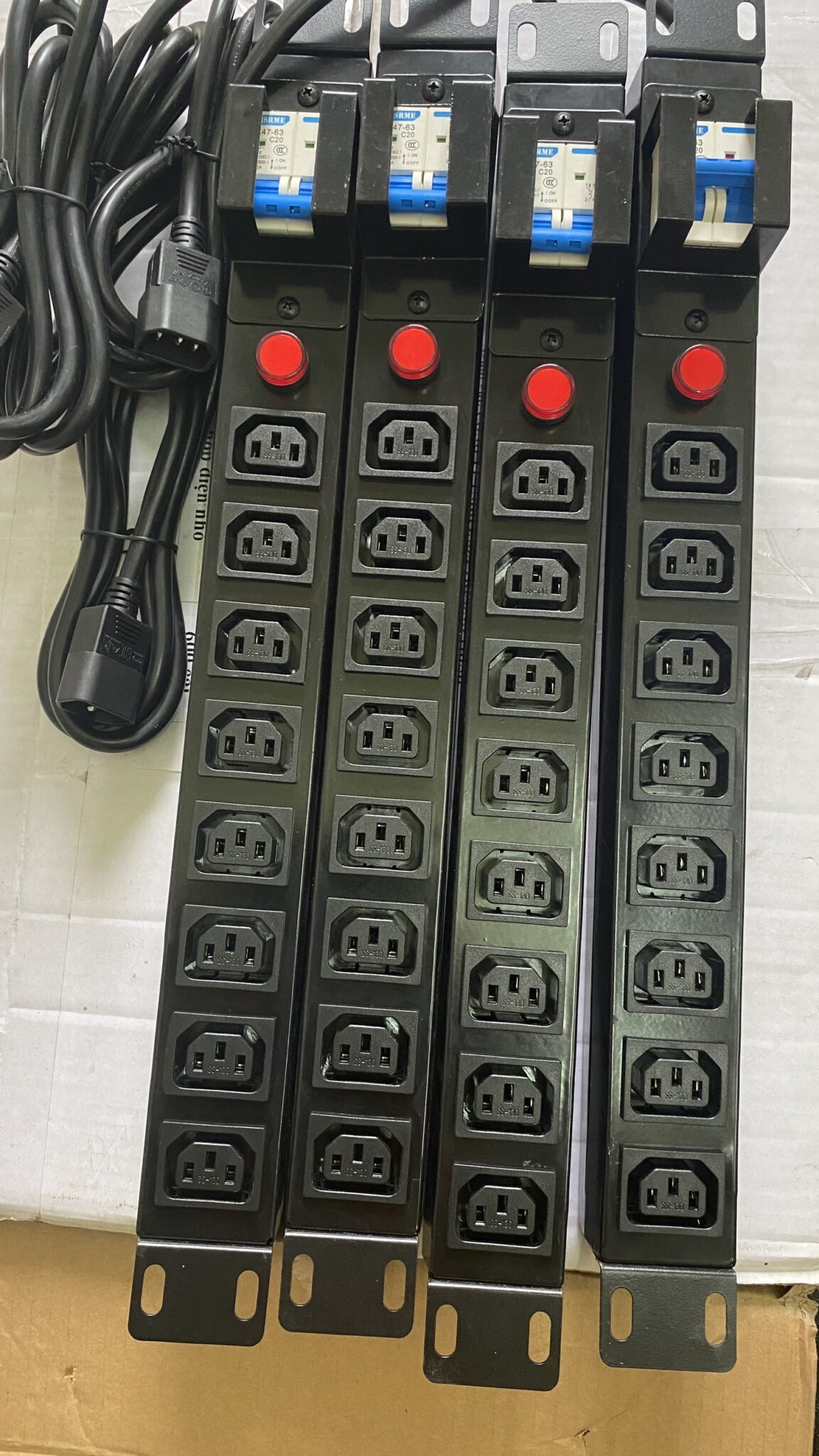Thanh Nguồn PDU Là Gì ? Có Mấy Loại PDU.